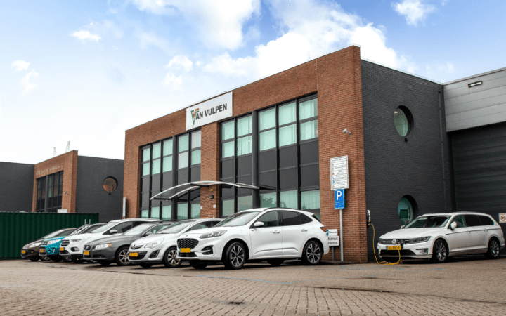 Contact – Van Vulpen